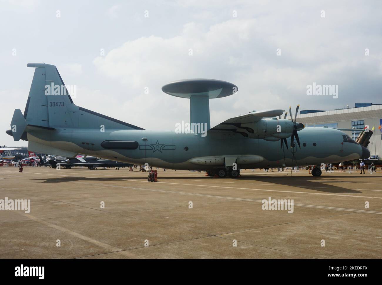 ZHUHAI, CHINA - 10. NOVEMBER 2022 - ein Flugzeug der Air-Police-500A ...