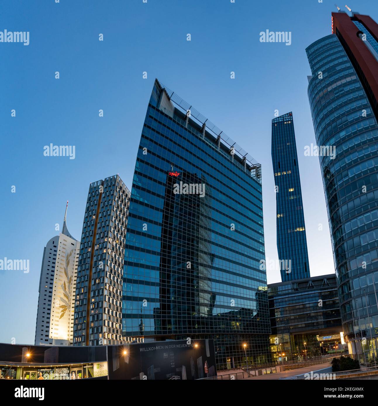 Highrise wien austria -Fotos und -Bildmaterial in hoher Auflösung – Alamy