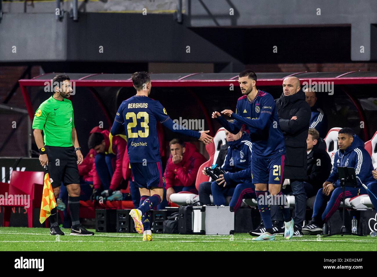 EMMEN - (lr) Steven Berghuis von Ajax, Florian Grillitsch oder Ajax ...