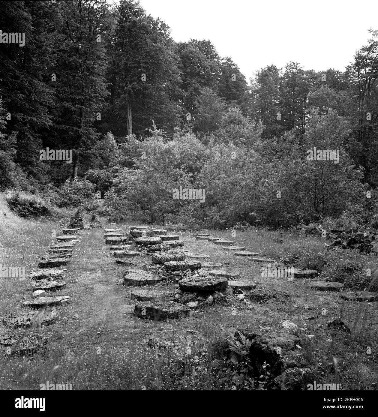 Ruinen einer verteidigungsfestung Schwarzweiß-Stockfotos und -bilder ...