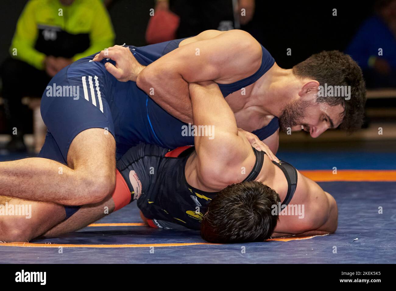 Tzampisvili leonidas sc isaria unterfohring i -Fotos und -Bildmaterial ...