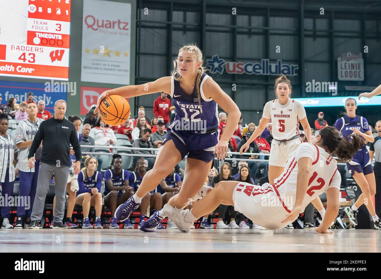 11. November 2022: Kansas State Wildcats bewachen Gabby Gregory #12 ...