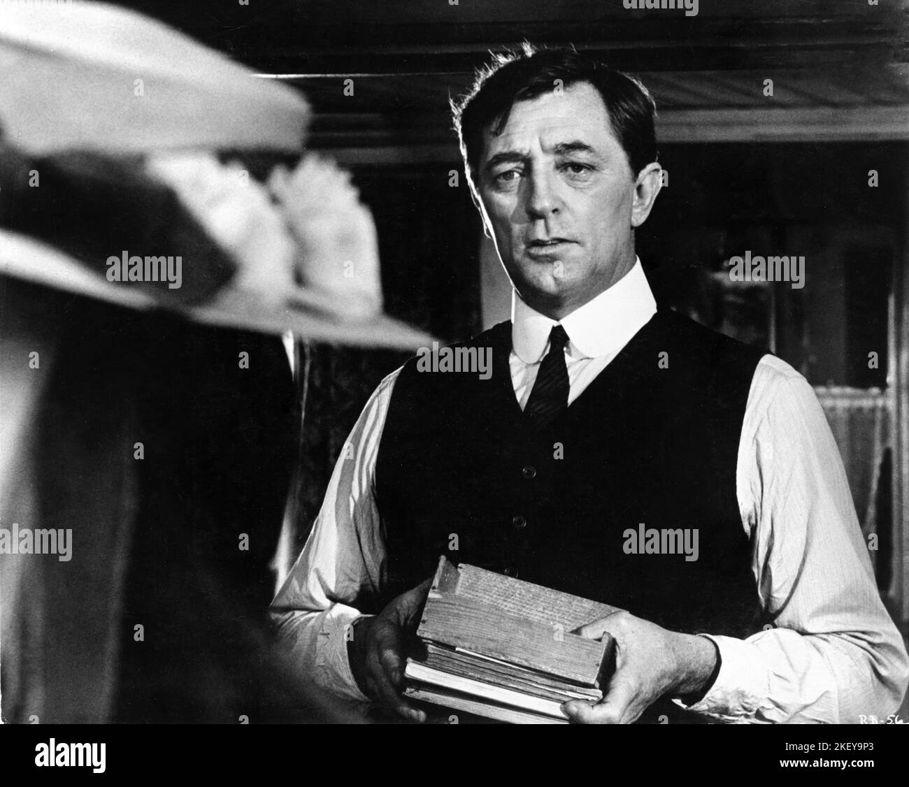 SARAH MILES (zurück zur Kamera) und ROBERT MITCHUM in RYAN'S-TOCHTER ...