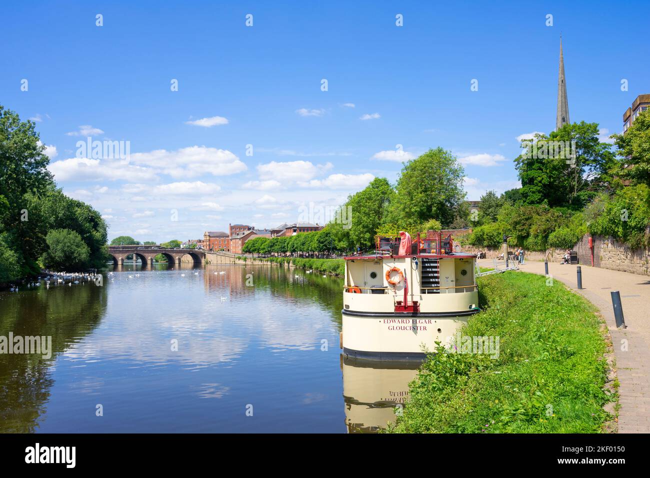 Worcester River Severn die MV Edward Elgar ein Hotelschiff im ...
