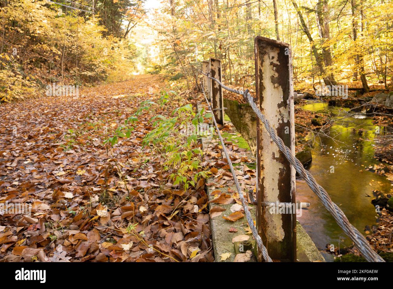 Verlassene fahrbahn -Fotos und -Bildmaterial in hoher Auflösung – Alamy
