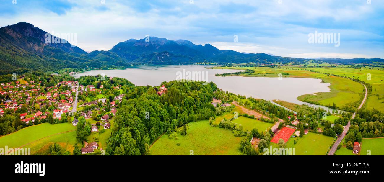 Kochelsee Luftpanorama. Kochelsee oder Kochelsee ist ein See 70 ...
