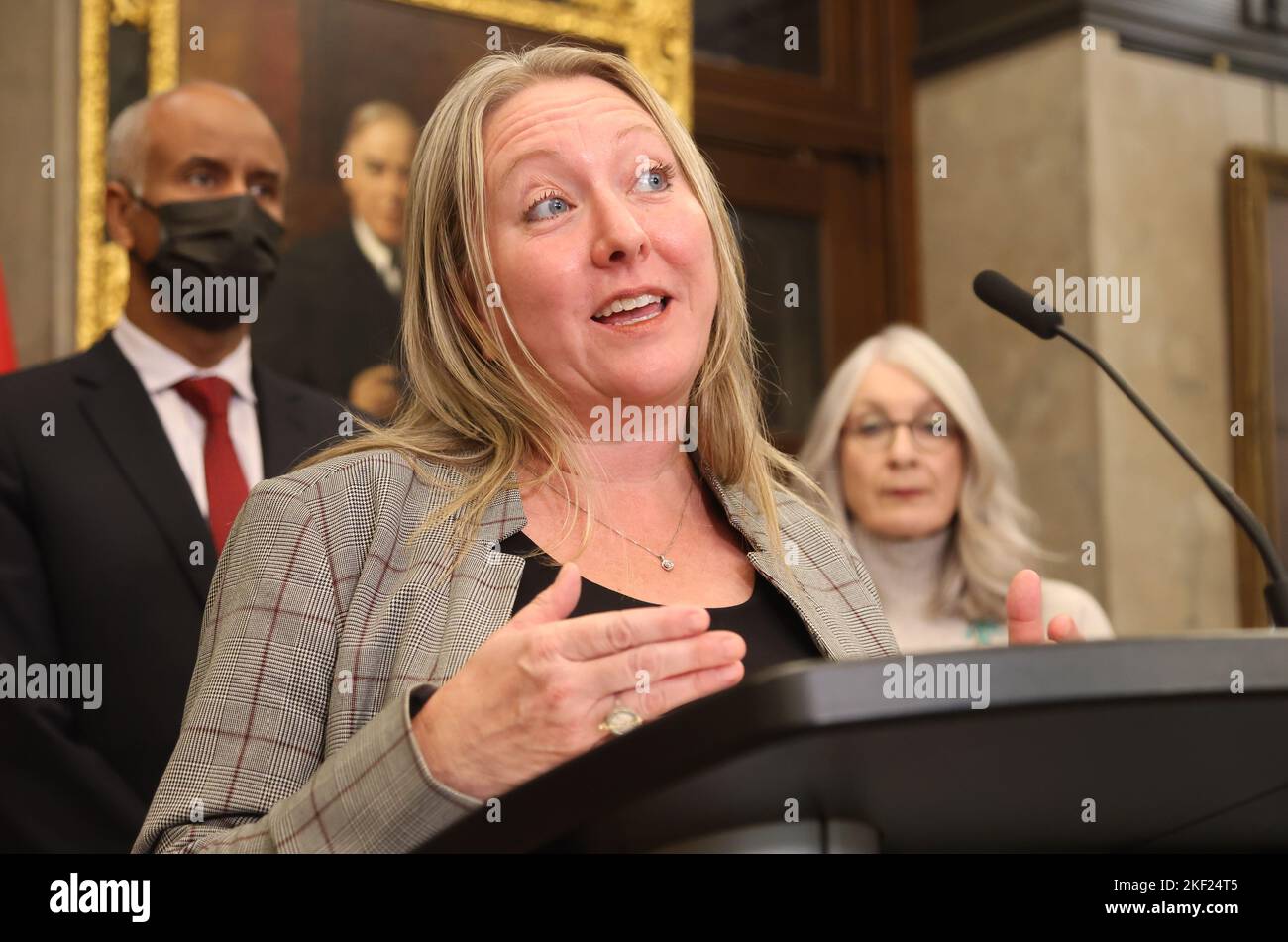 Mona Fortier, Präsidentin des Schatzamtes, spricht auf einer ...