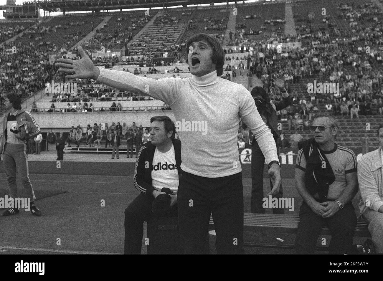 W 0 18 18 -Fotos und -Bildmaterial in hoher Auflösung – Alamy