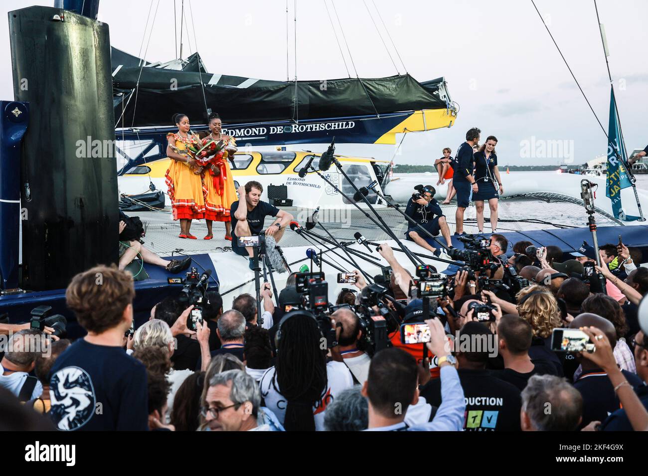 CAUDRELIER Charles - MAXI EDMOND DE ROTHSCHILD - Gewinner der ULTIM 32/ ...