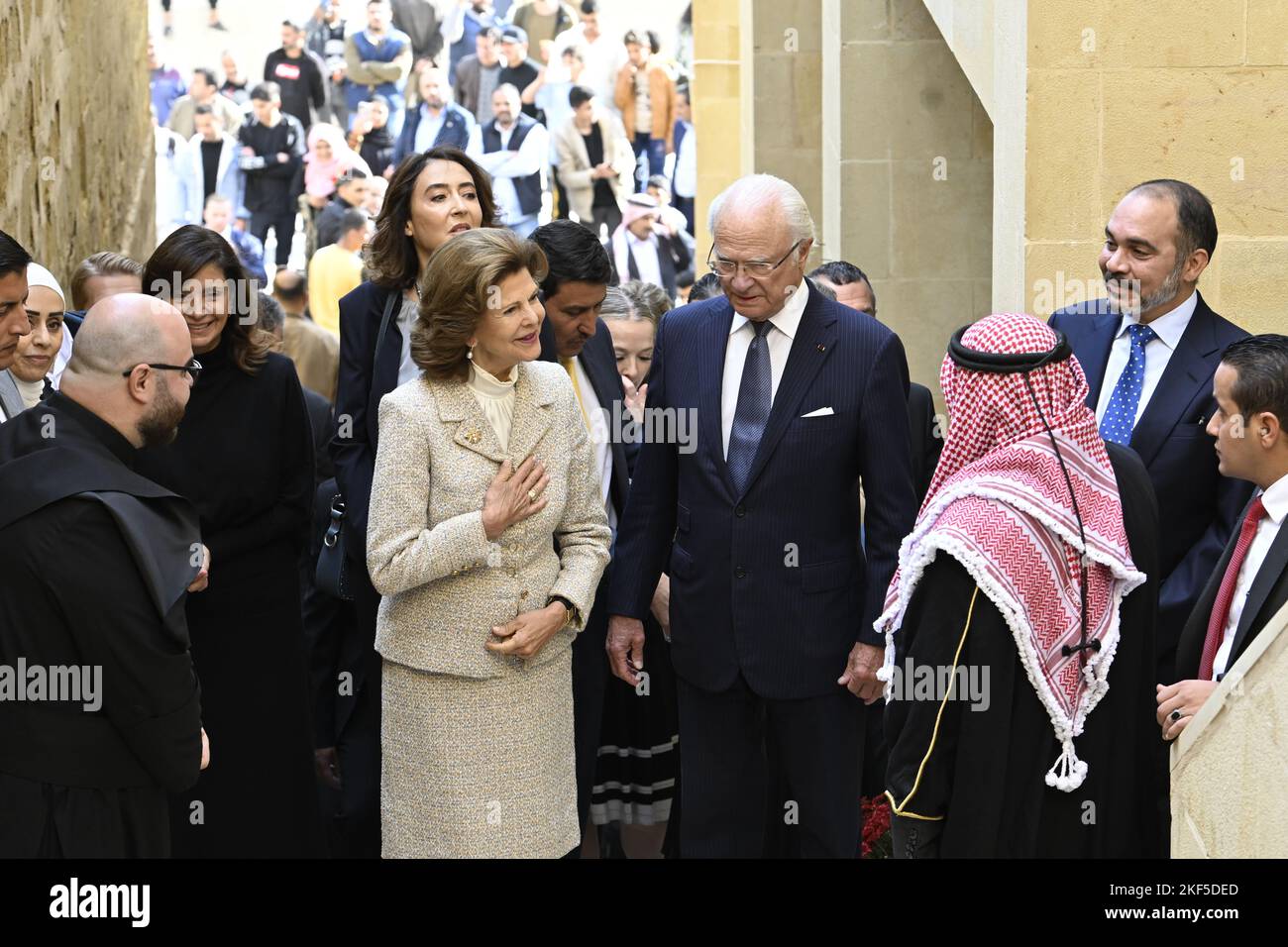 Königin Silvia und König Carl XVI. Gustaf besuchen die antike Stadt as ...