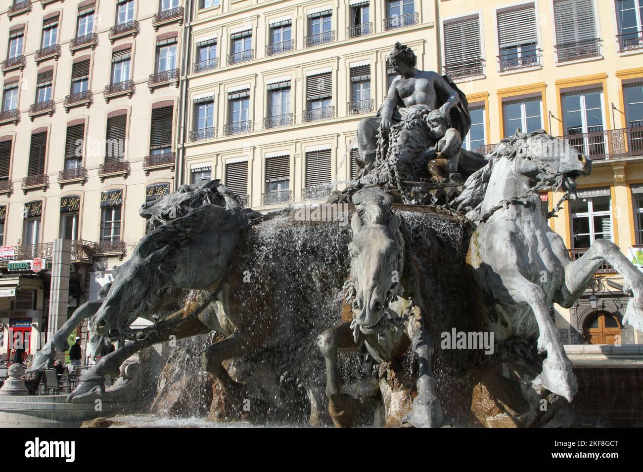 Place des Terreaux in Lyon Frankreich im Jahr 2010 mit dem Brunnen aus ...