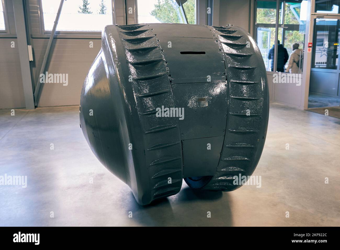 Der Kugelpanzer (Kugeltank). Museum der Panzer und gepanzerten ...