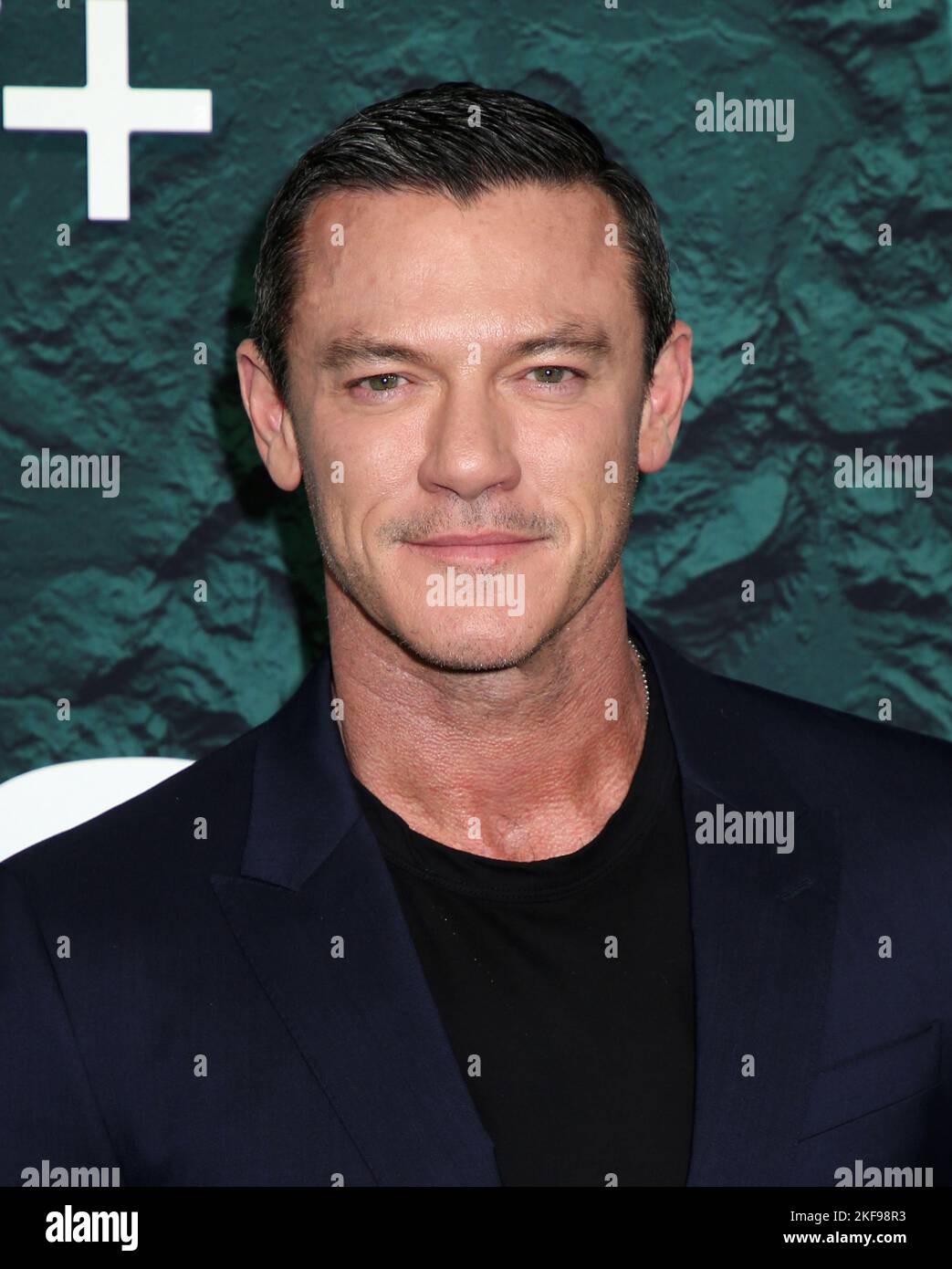 New York City, NY, 16. November 2022, Luke Evans bei Apple TV+ 'Echo 3 ...