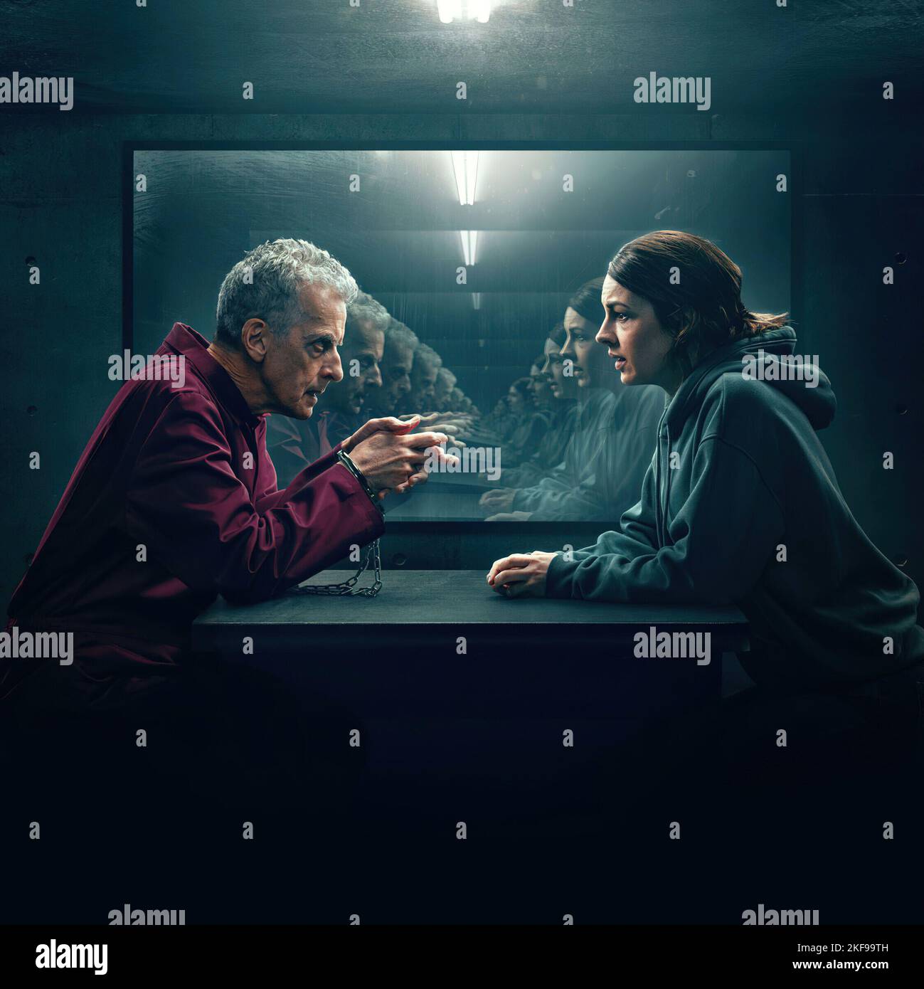 PETER CAPALDI und JESSICA RAINE in THE DEVIL'S HOUR (2022), Regie ...