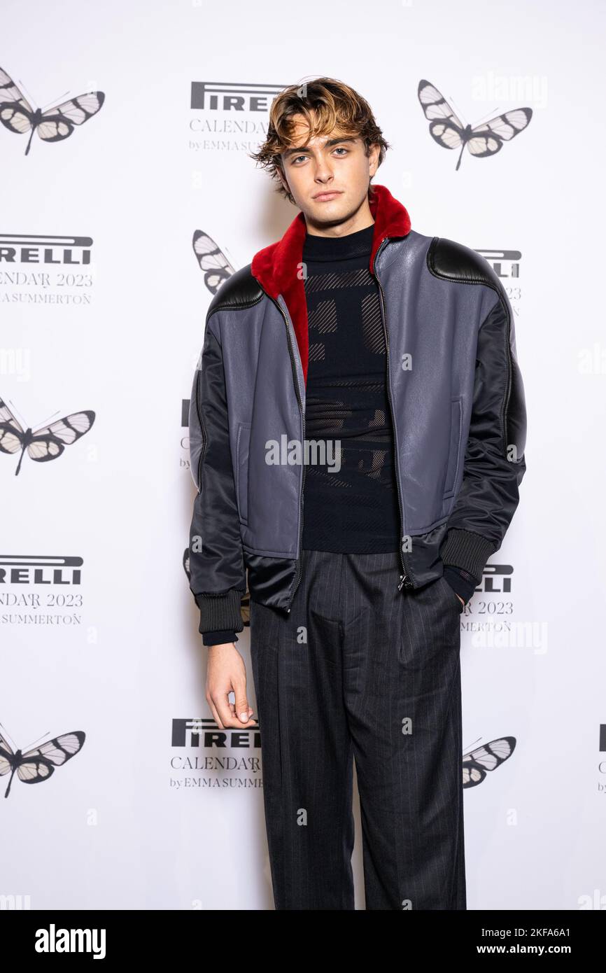 Ryan Prevedel Pirelli Kalender 2023 Präsentation -Liebesbriefe an die ...