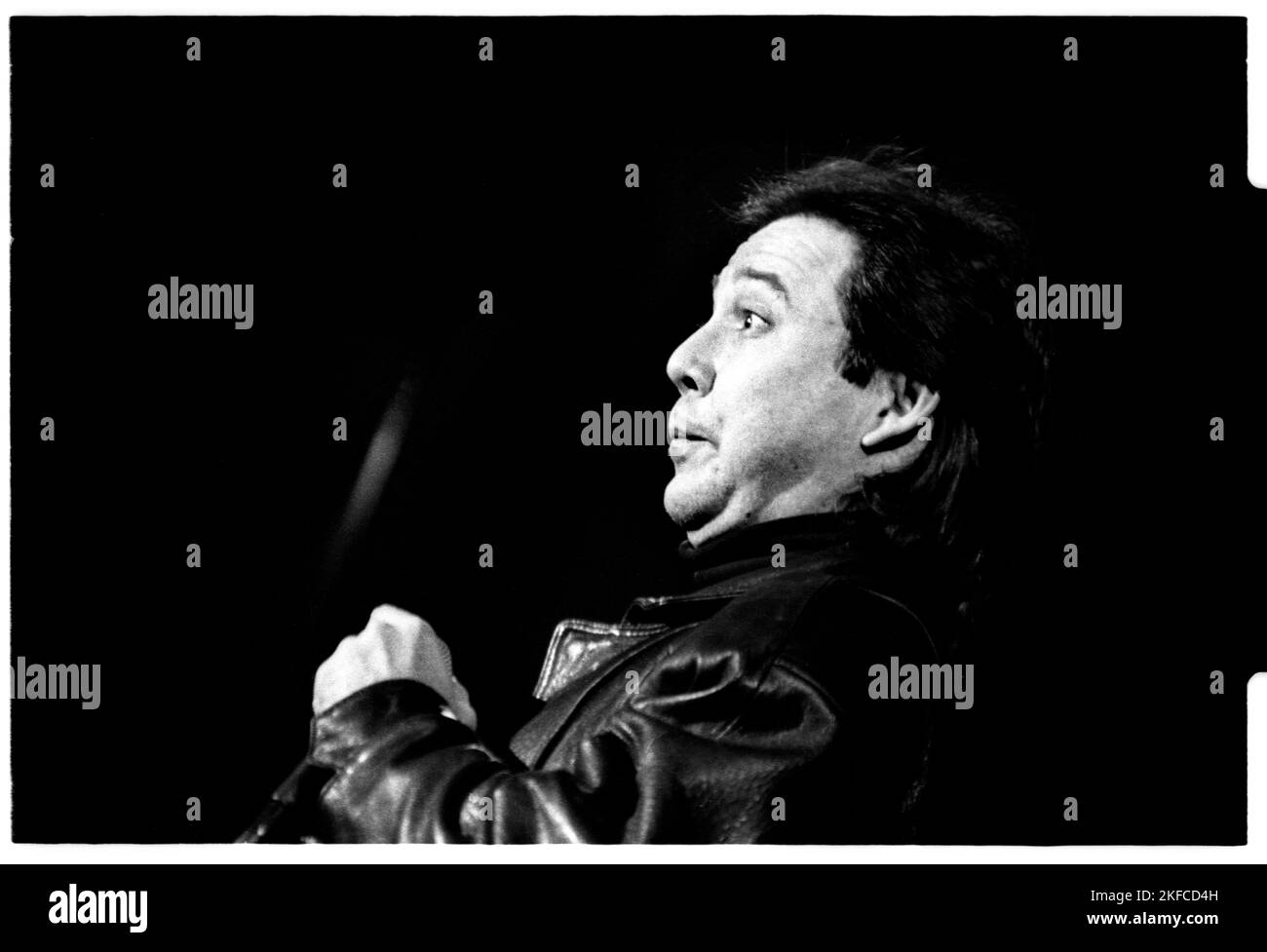 Stand-dup-Comedy-Legende Bill Hicks (1961-94) auf seiner „Relentless UK ...