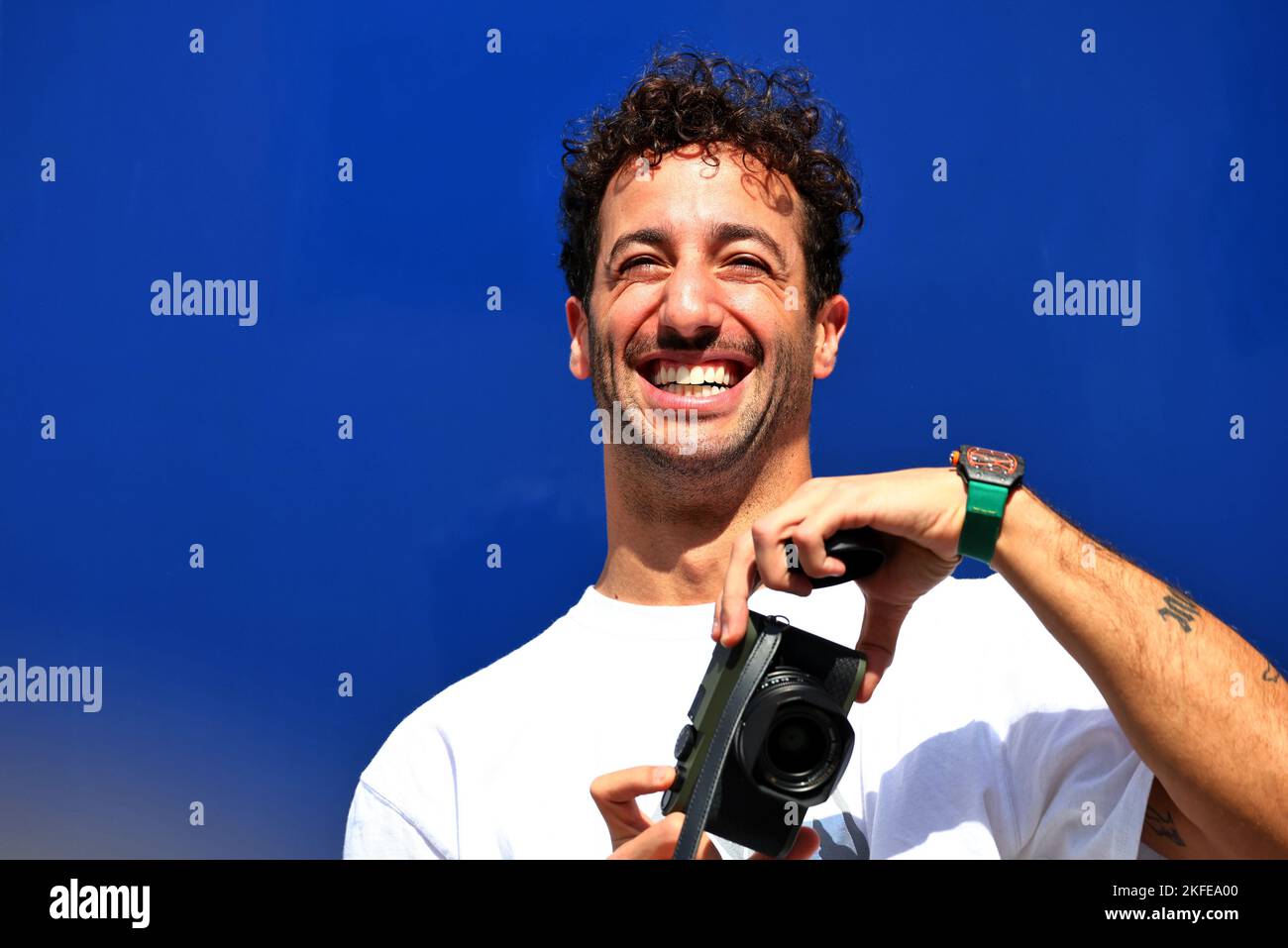 Abu Dhabi, VAE. 17.. November 2022. Daniel Ricciardo (AUS) McLaren. Abu ...