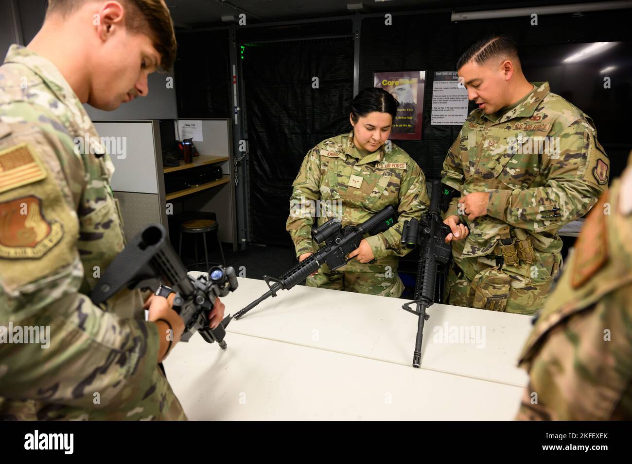 Richtig, Tech. Sgt. Christopher Baca, 75. Sicherheitskräfte-Geschwader ...