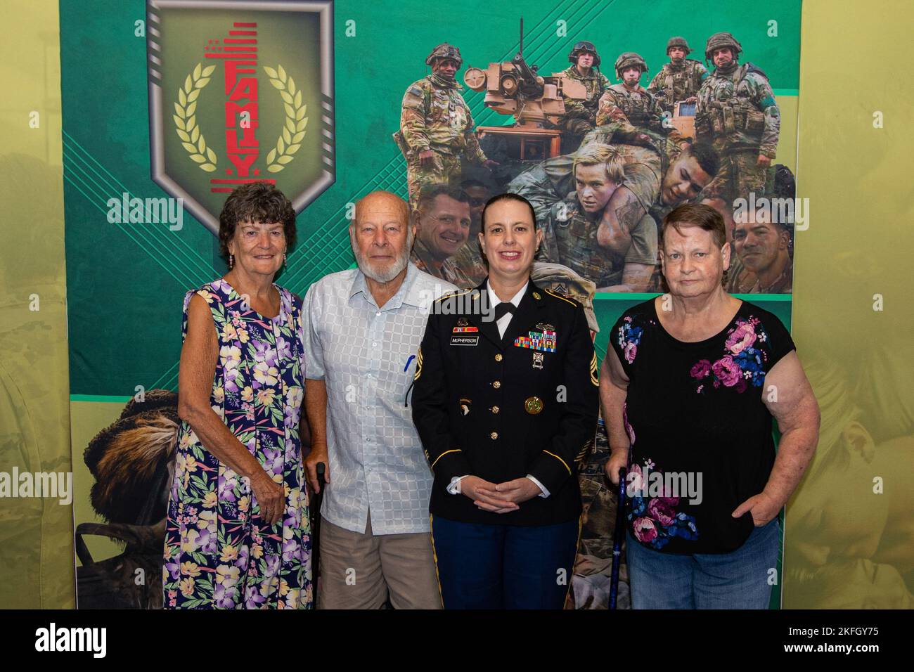 Hauptquartier der 79 division -Fotos und -Bildmaterial in hoher ...