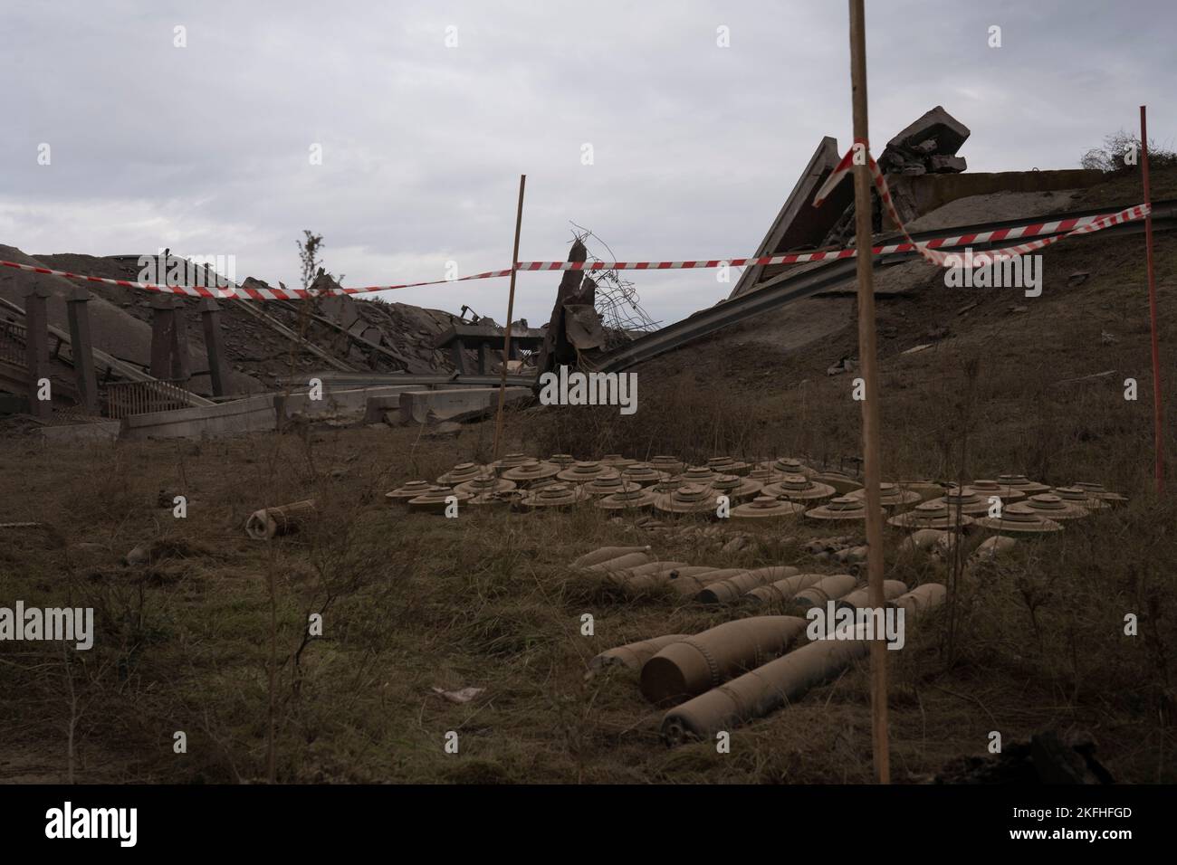 Mines and explosives -Fotos und -Bildmaterial in hoher Auflösung – Alamy