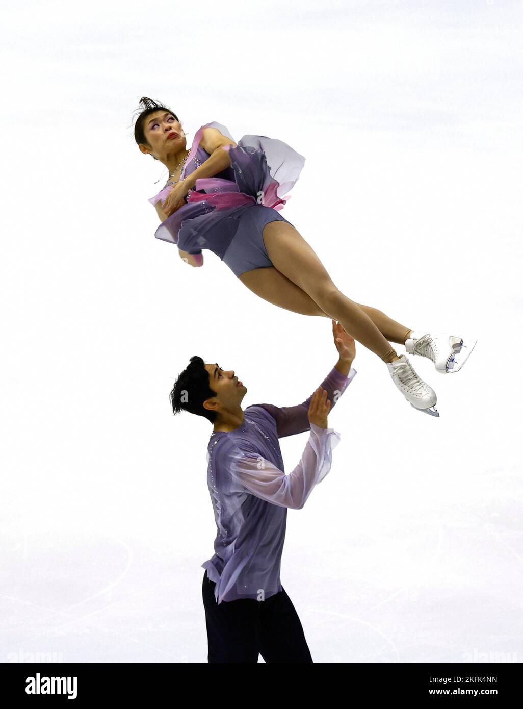 Spencer akira howe -Fotos und -Bildmaterial in hoher Auflösung – Alamy