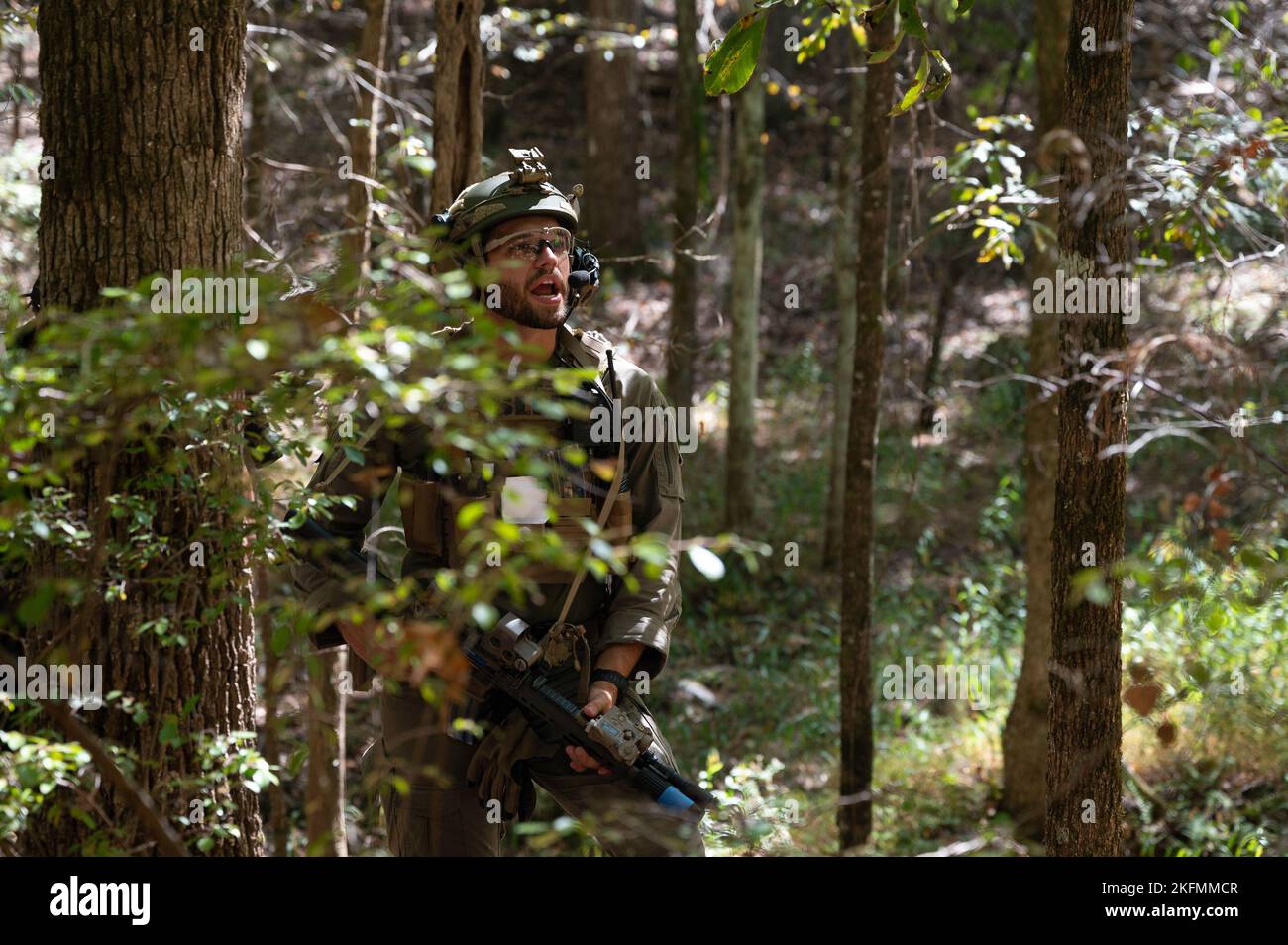 Logan Caulder, South Carolina Law Enforcement Division (SLED), ruft die Oppositionskraft auf ...