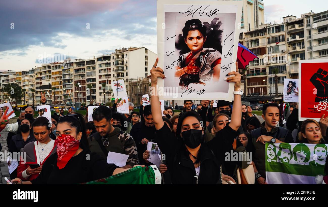 22 september 2022 mahsa amini -Fotos und -Bildmaterial in hoher ...