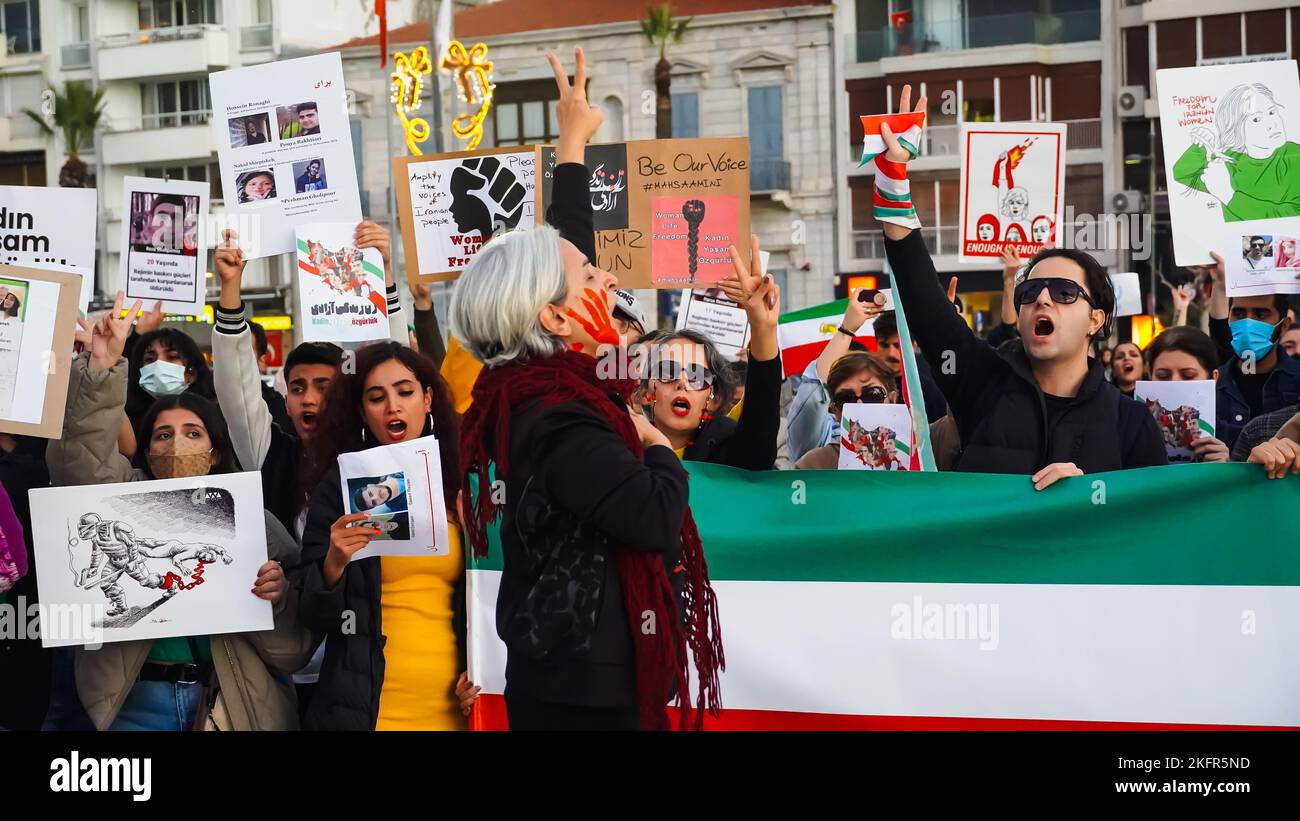 22 september 2022 mahsa amini -Fotos und -Bildmaterial in hoher ...
