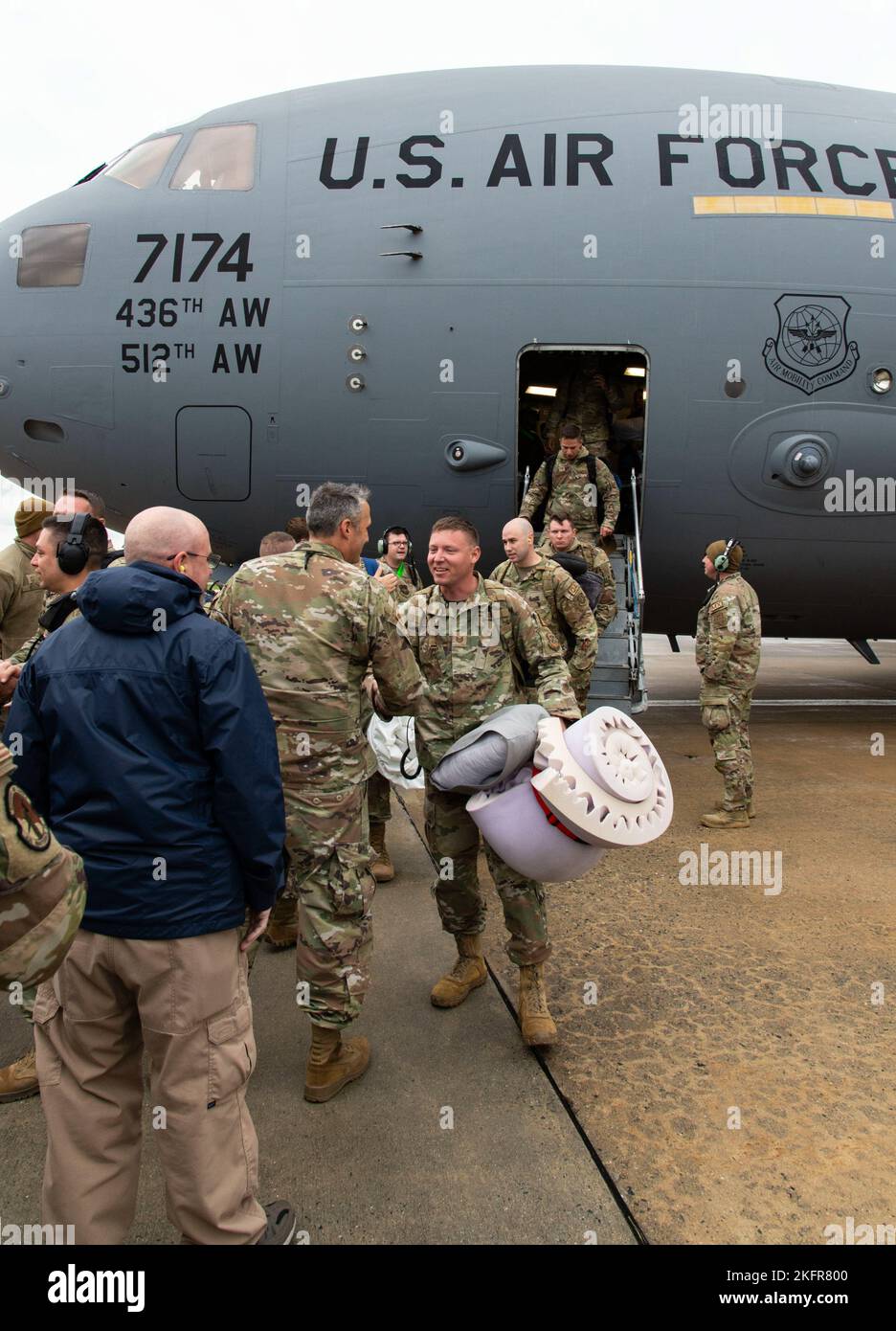 436th security forces squadron -Fotos und -Bildmaterial in hoher ...
