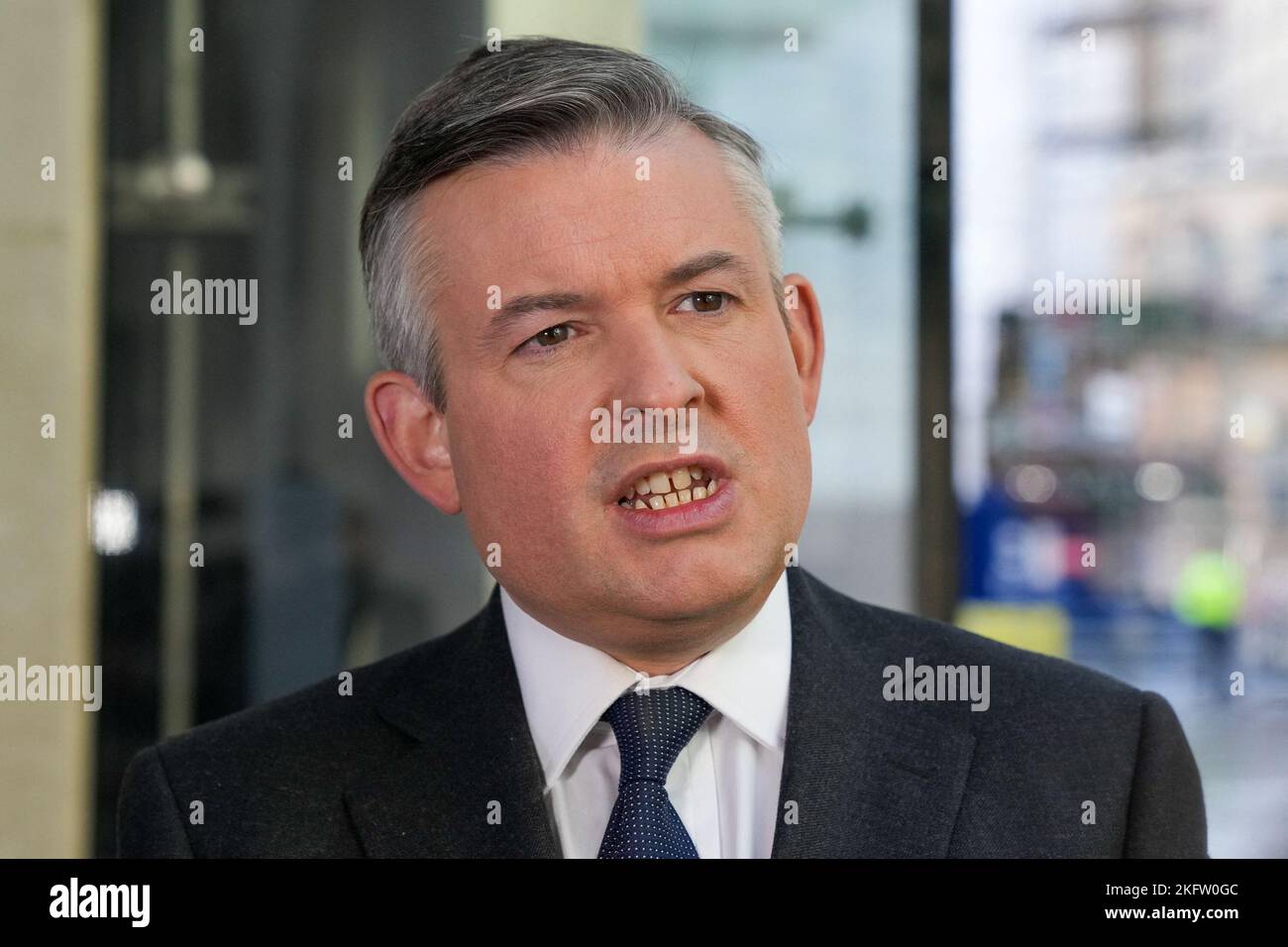 Jonathan Ashworth, Schattenarbeit- und Rentensekretär, spricht vor dem ...