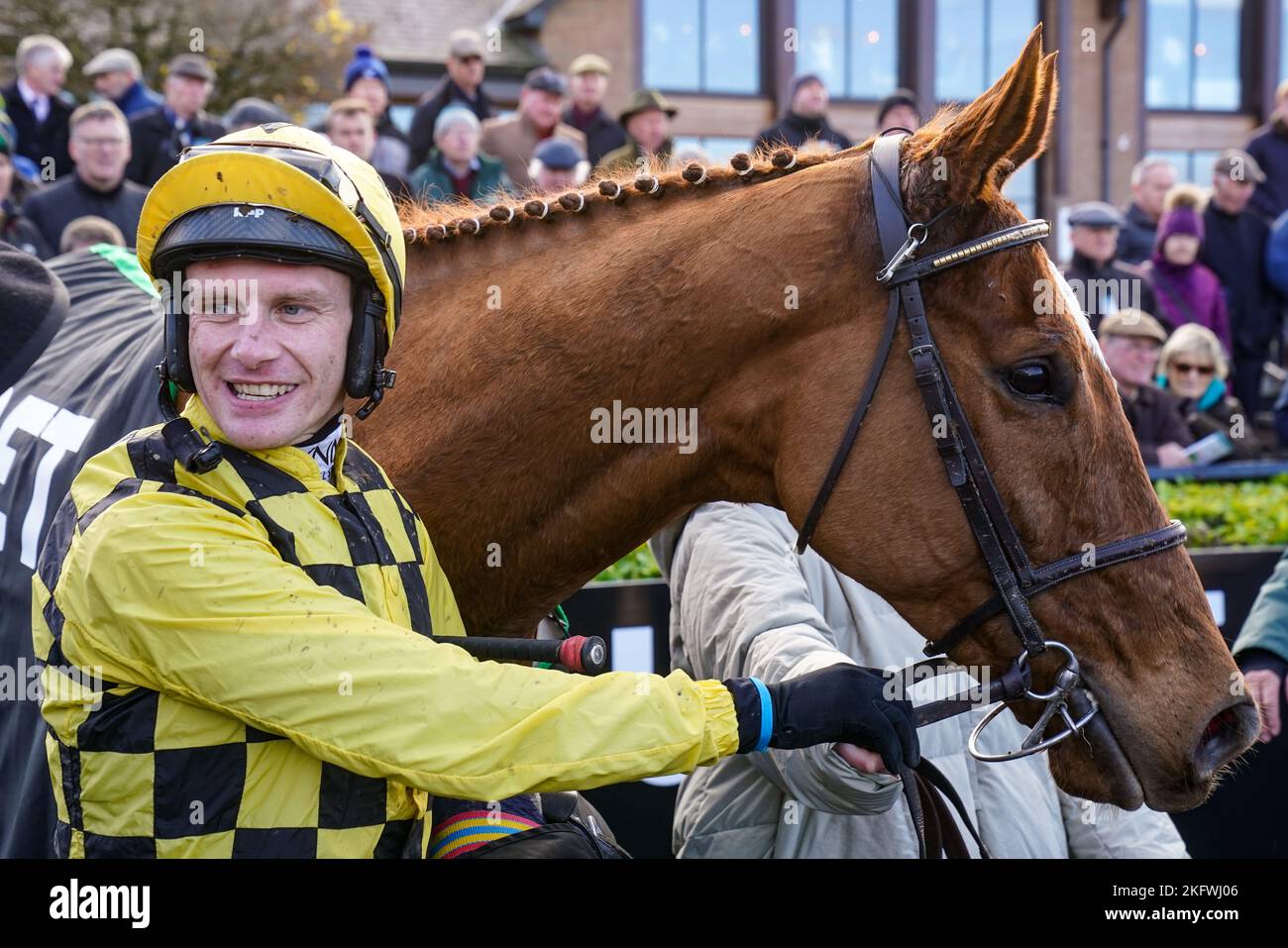 Jockey Paul Townend und State man nach dem Gewinn der Hürde Unibet ...