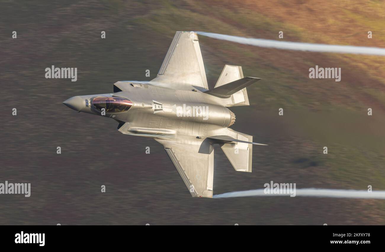 Mach schleifenblitz -Fotos und -Bildmaterial in hoher Auflösung – Alamy