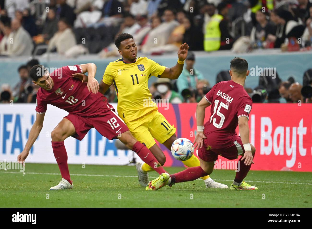 Doha, Katar. 20.. November 2022. Von links: KARIM BOUDIAF (Katar ...