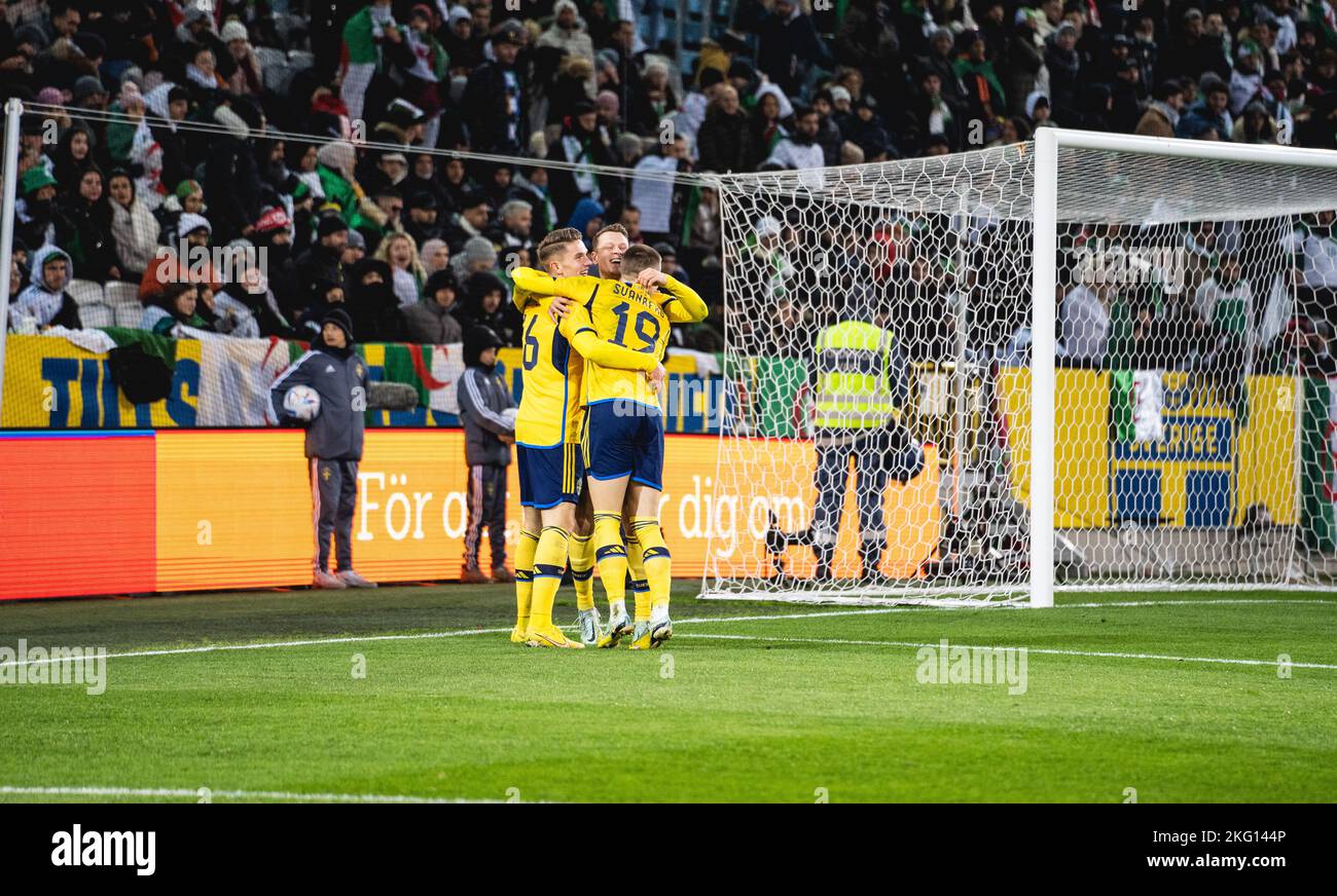 Malmoe, Schweden. 19., November 2022. Der Schwede Viktor Claesson (7 ...