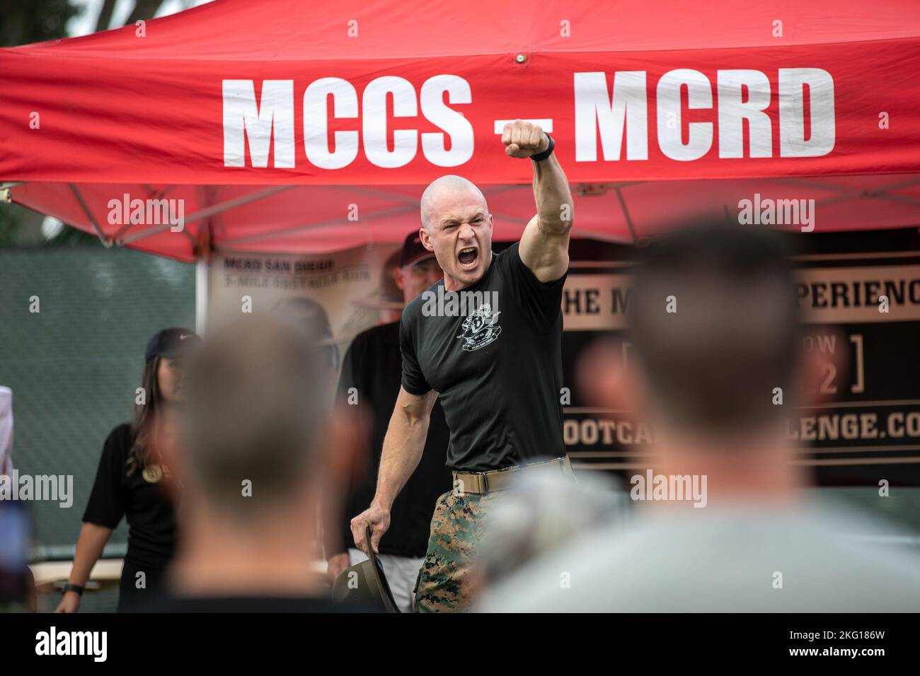 Herausforderung bei der stimmbildung -Fotos und -Bildmaterial in hoher ...