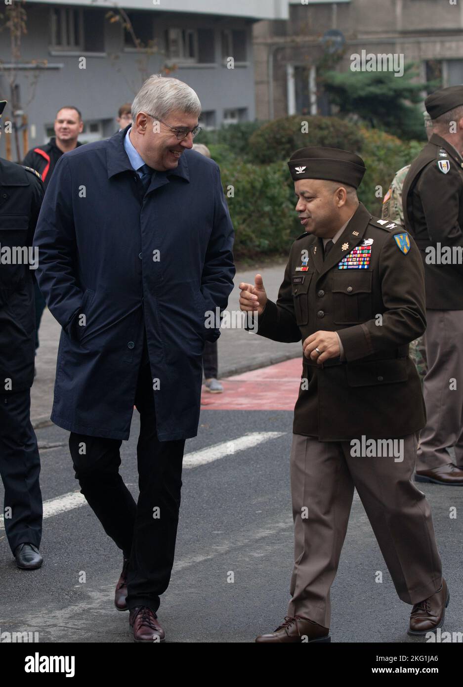 Der Kommandant der U.S. Army Area Support Group Poland, Col. Jorge ...