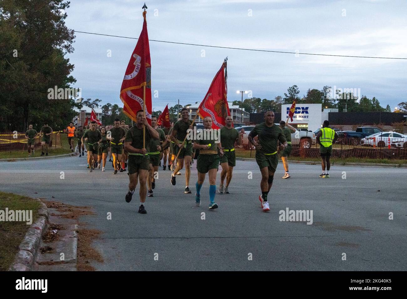 U.S. Marine Corps Col. Ginger E. Beals, der Kommandant des Combat ...