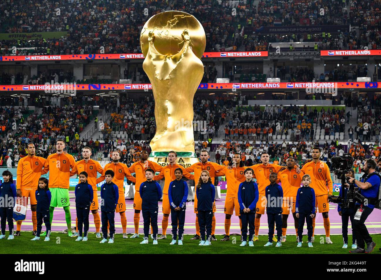 DOHA, KATAR - NOVEMBER 21: Virgil van Dijk aus den Niederlanden ...