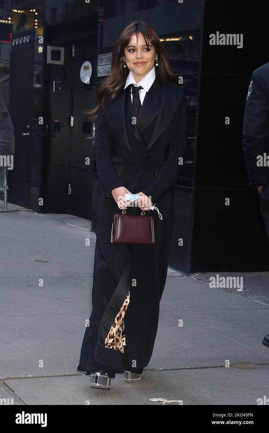 Jenna ortega wednesday -Fotos und -Bildmaterial in hoher Auflösung – Alamy