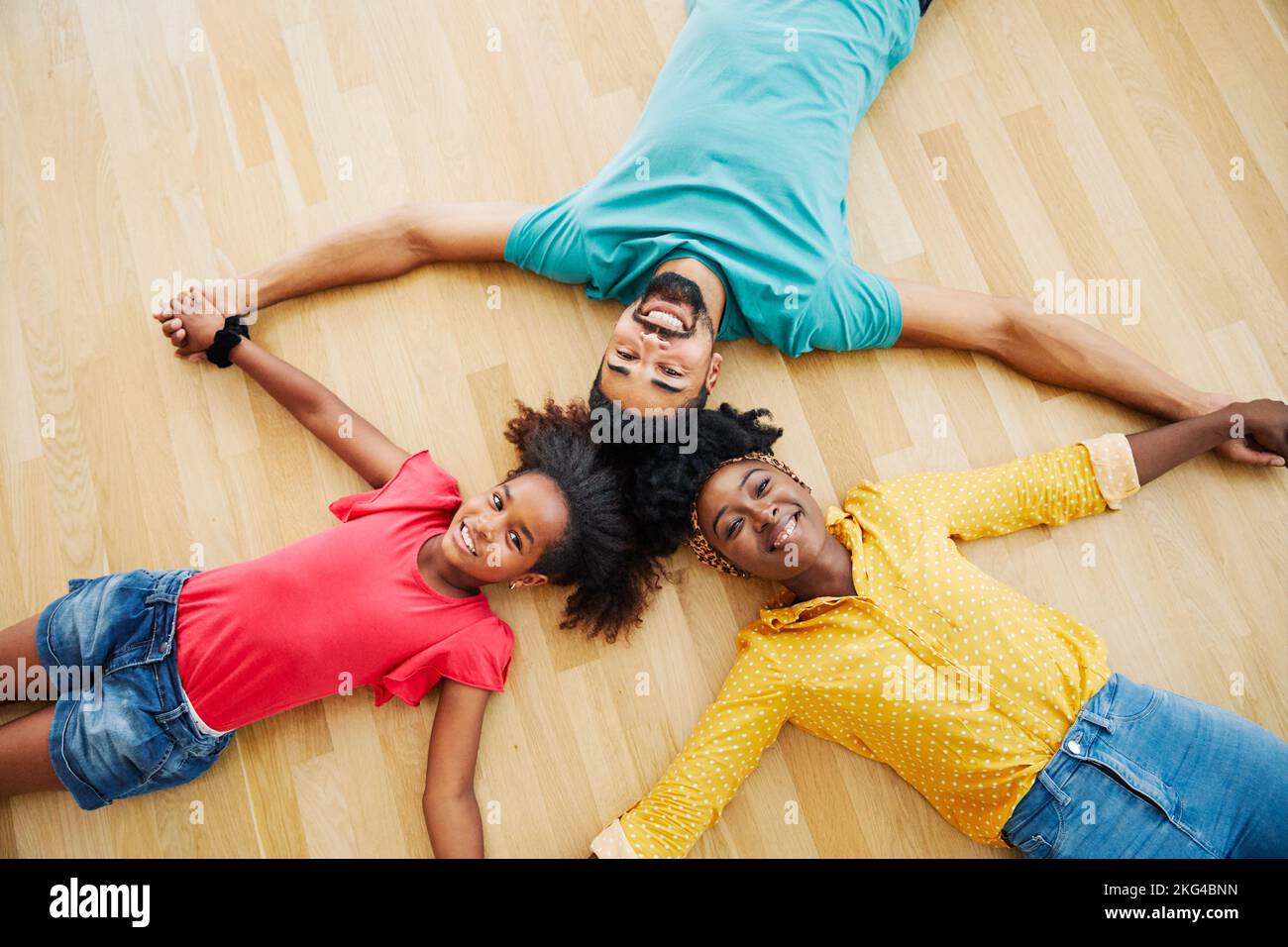 Zusammen lachen team -Fotos und -Bildmaterial in hoher Auflösung – Alamy