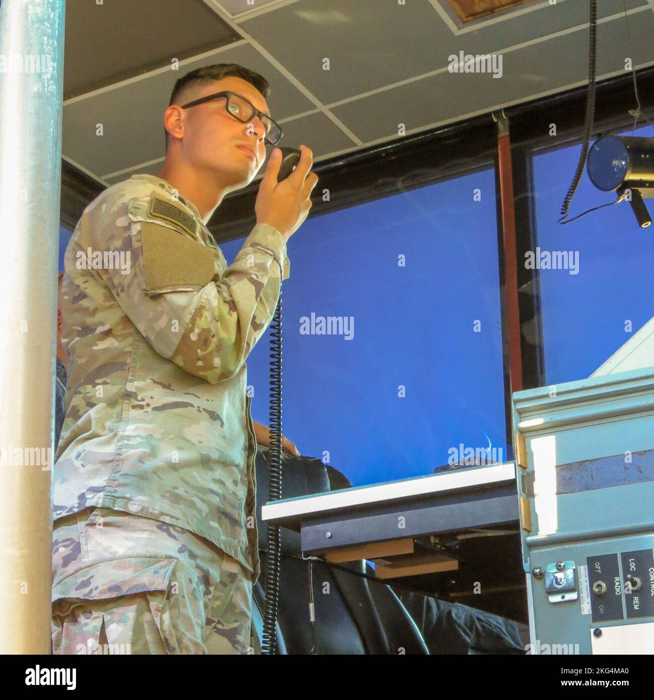 325th brigade stützbataillon -Fotos und -Bildmaterial in hoher ...