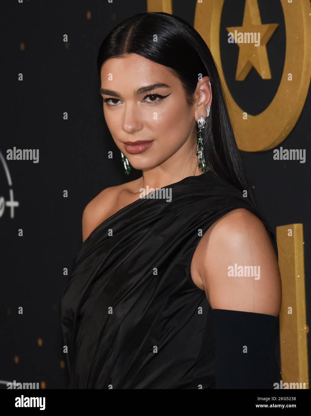 20. November 2022, Los Angeles, Kalifornien, USA: Dua Lipa nimmt am ...