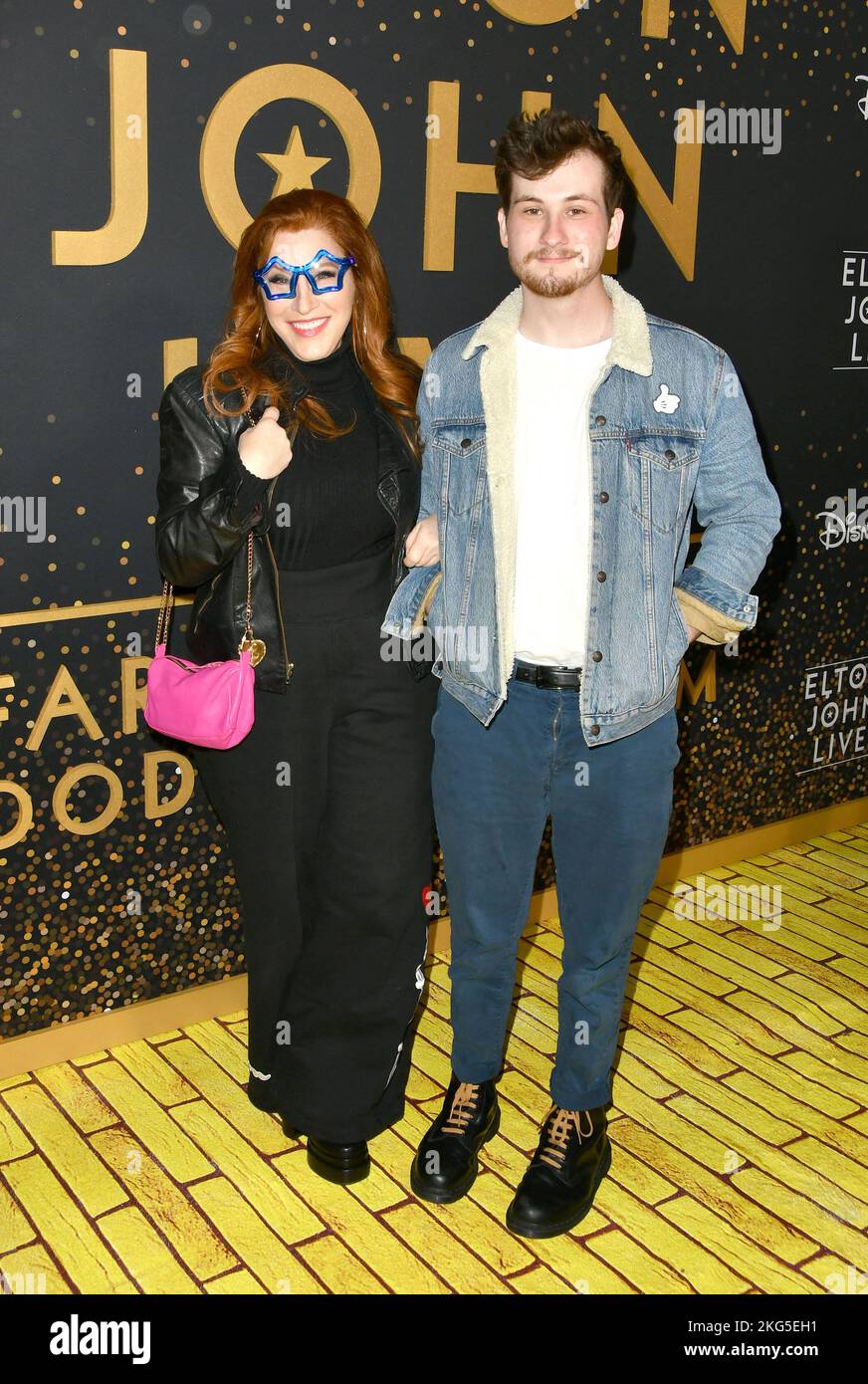 Disney+s „Elton John Live: Abschied vom Dodger Stadium“ Yellow Brick ...