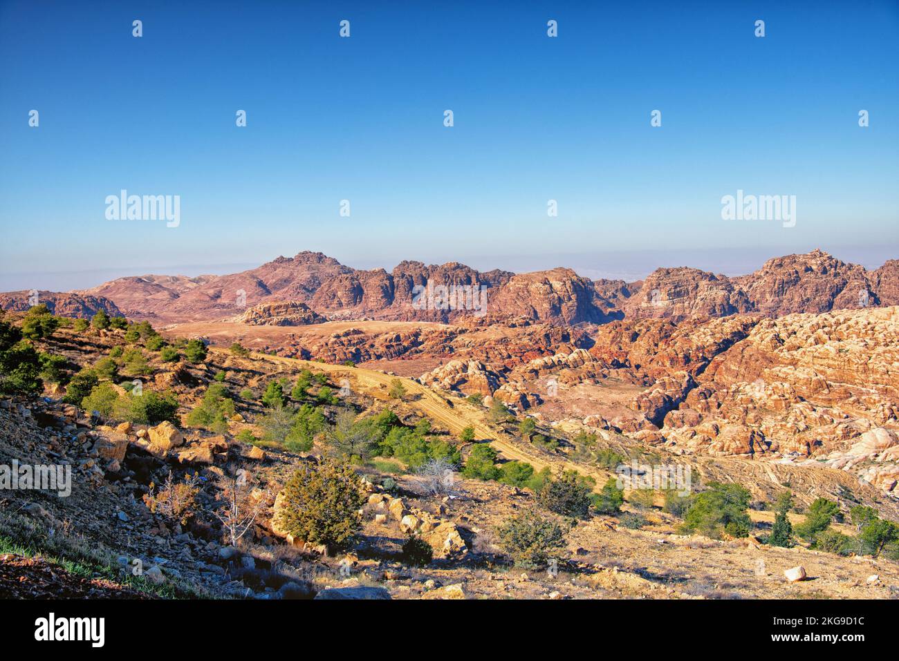 Jordans im Landesinneren, auf der Straße von Petra zum Wadi Rum ...