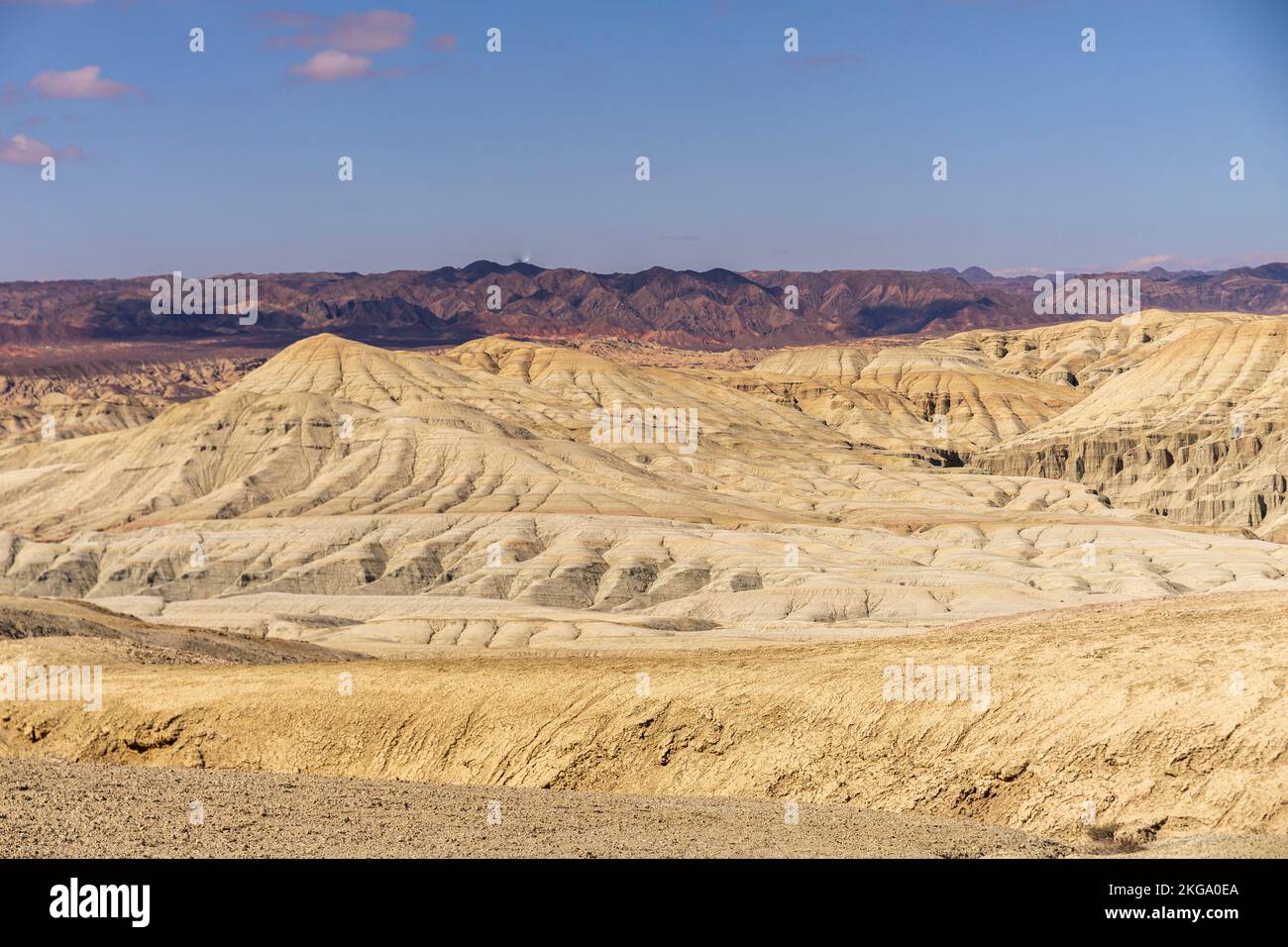 Bunte berglandschaften -Fotos und -Bildmaterial in hoher Auflösung – Alamy
