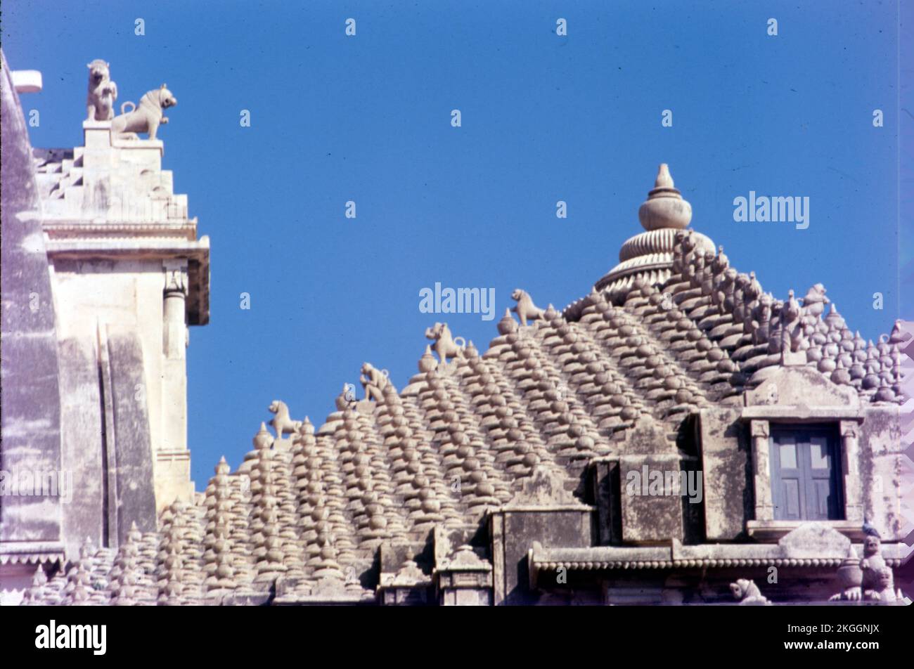 Der Somnath-Tempel, auch Somanātha-Tempel oder Deo Patan genannt, ist ...