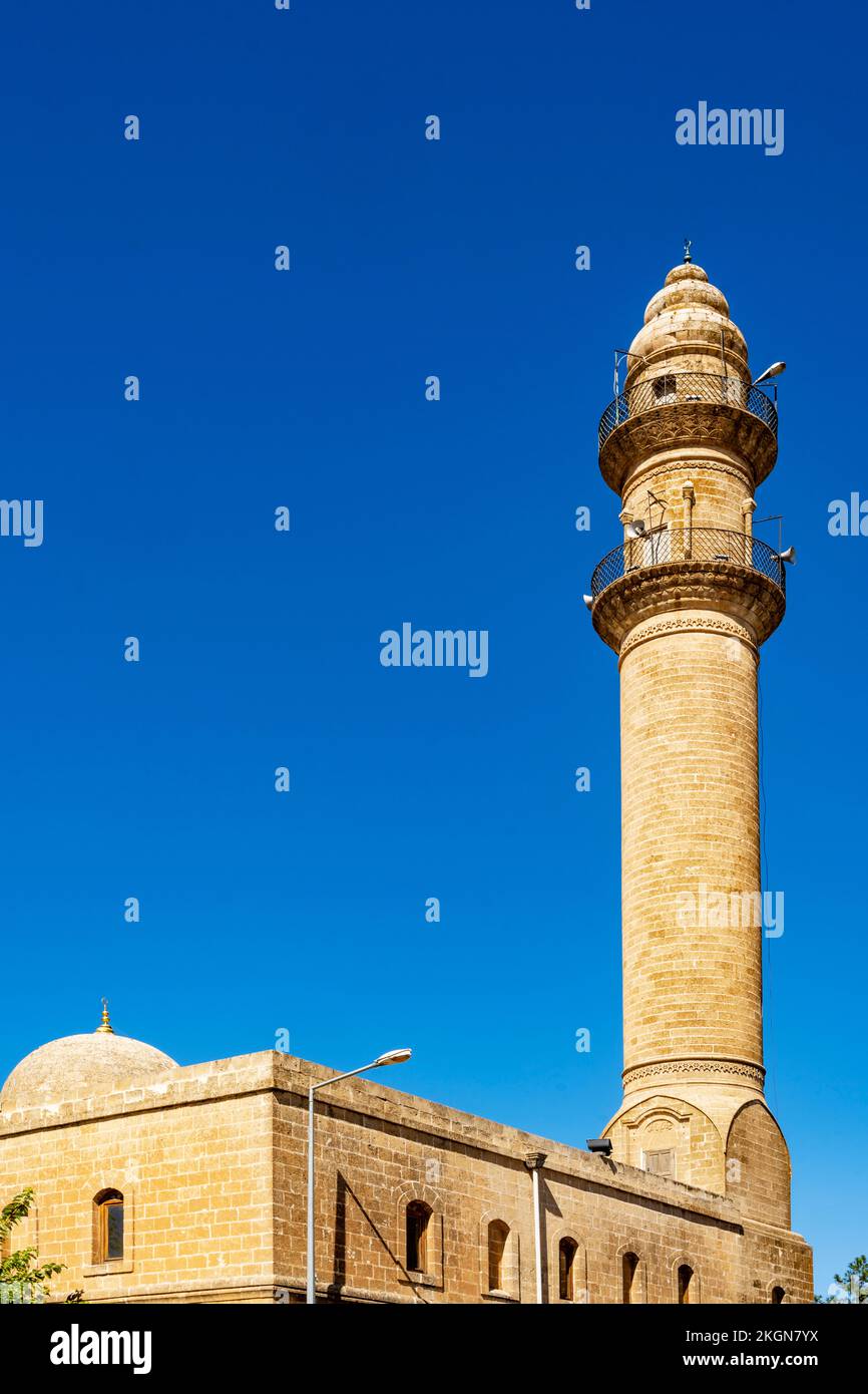 Grosse tur -Fotos und -Bildmaterial in hoher Auflösung – Alamy