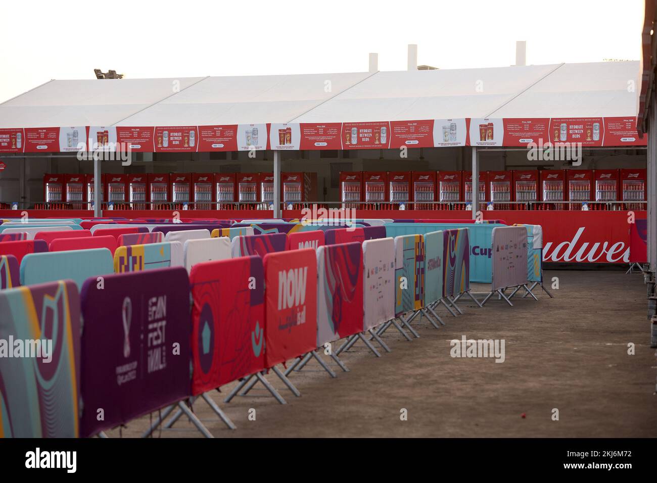 Budweiser stand -Fotos und -Bildmaterial in hoher Auflösung – Alamy