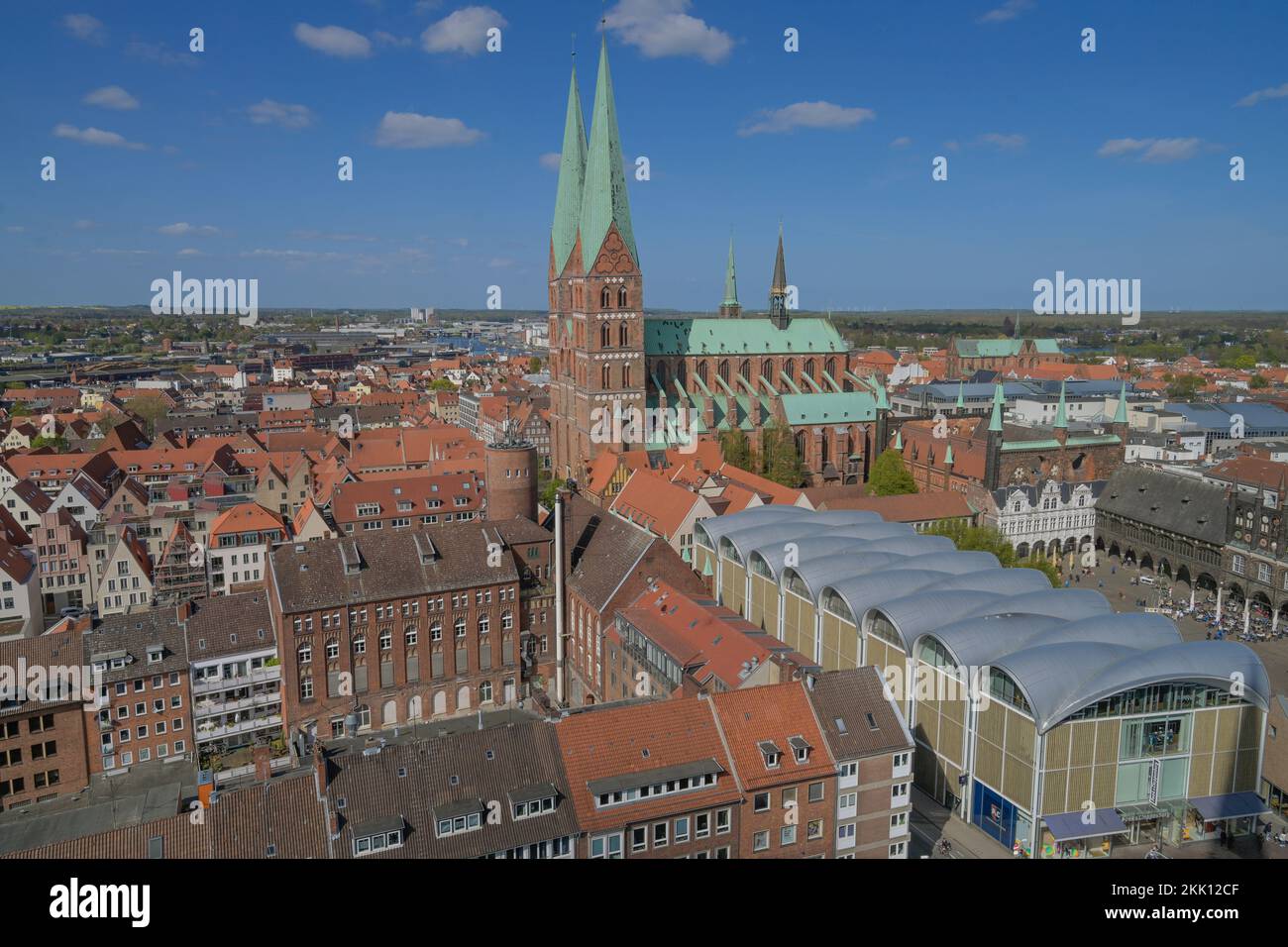 Altstadt Panorama, St. Marien-Kirche, Peek & Cloppenburg-Haus, Lübeck ...