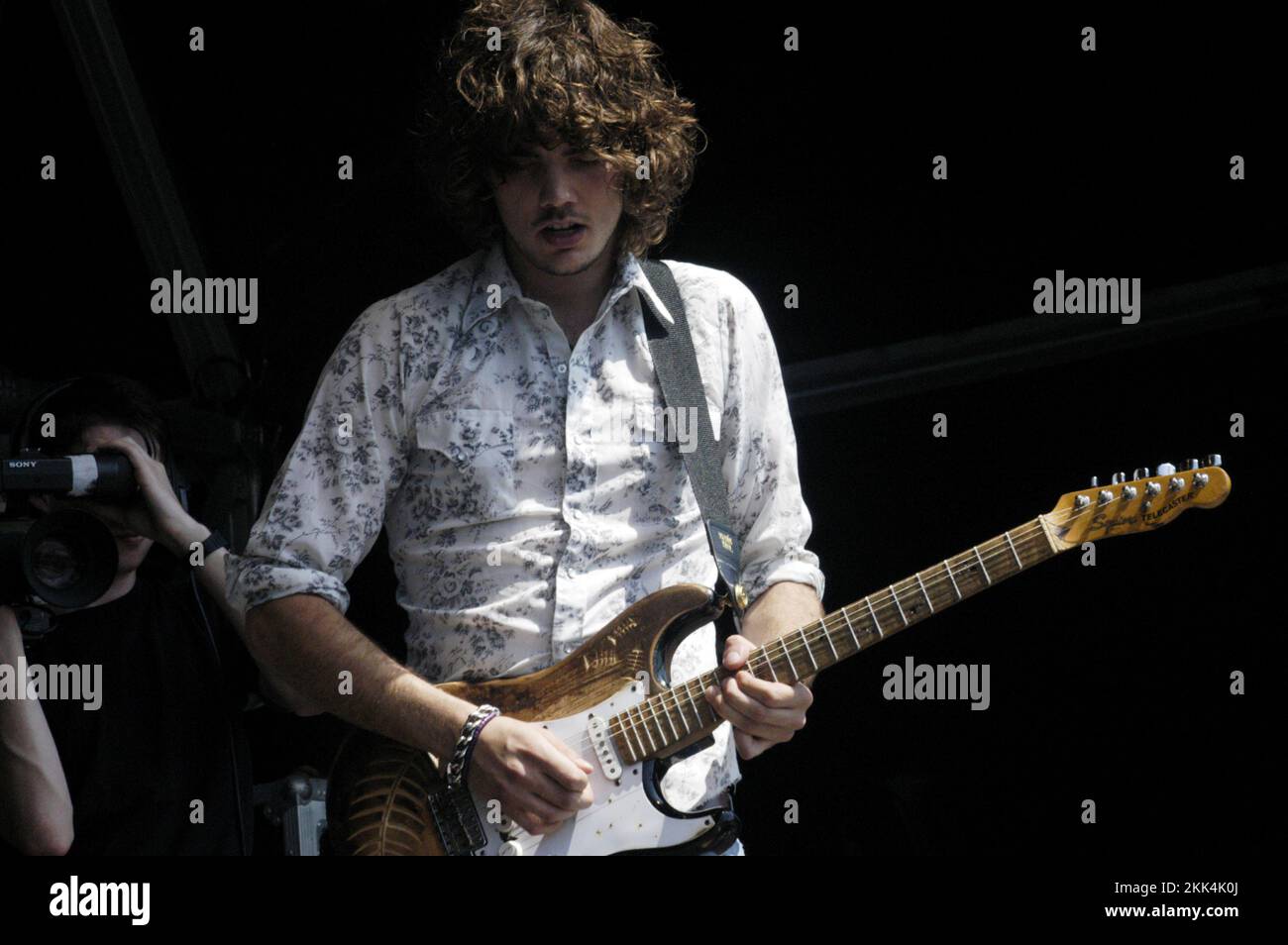 Gitarrist Luke Potashnick von ROOSTER bei der Red Dragon Party in the ...